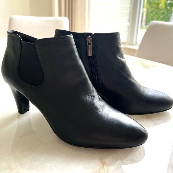 Bandolino | Shoes | Bandolino Black Leather Low Heel Side Zipper Ankle ...